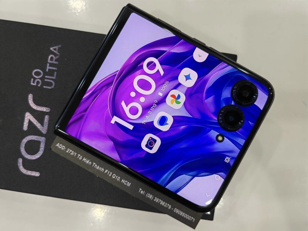 Motorola Razr 50 Ultra 12GB/512GB Midnight Blue quốc tế - The Phone Shop